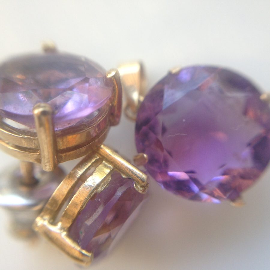 How To Create Your Own Good Luck Charm Using Gemstones And Crystals ...